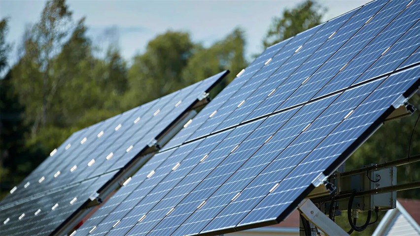 Hydro-Québec announces new grant to accelerate solar self-generation